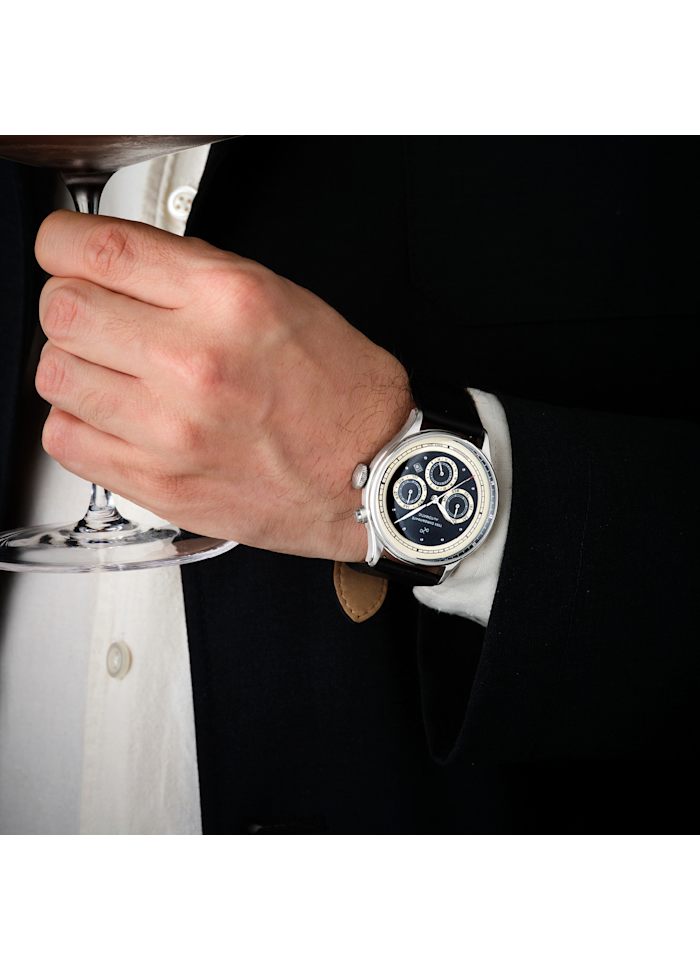 About Vintage 1564 Chronodate Automatic, Steel/Black – HOURGLASS WATCH ...